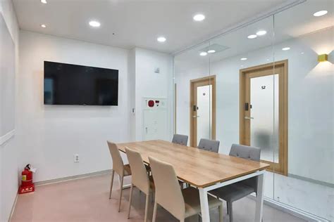 화이트and우드톤 깔끔한 100평 공유오피스 인테리어 남양주 평내동