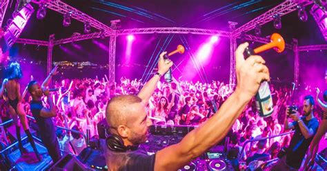 Vassili ο βασιλιάς του κλάμπινγκ