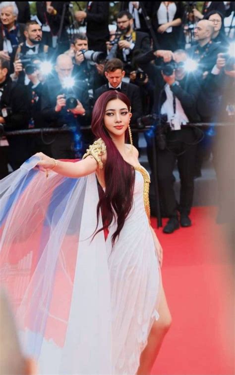 Pin De 赵丽颖💛 En Shin Yubin