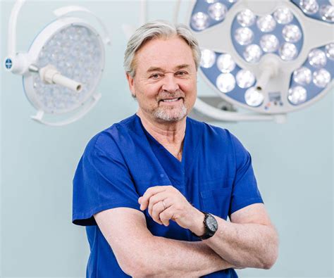 Dr Keith Mutimer Plastic Surgeon Melbourne