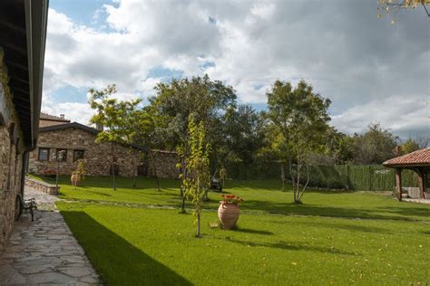 Вила Апия община Братя Даскалови област Стара Загора