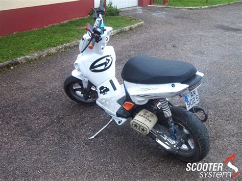 Yamaha Slider Naked Moto ZombDrive