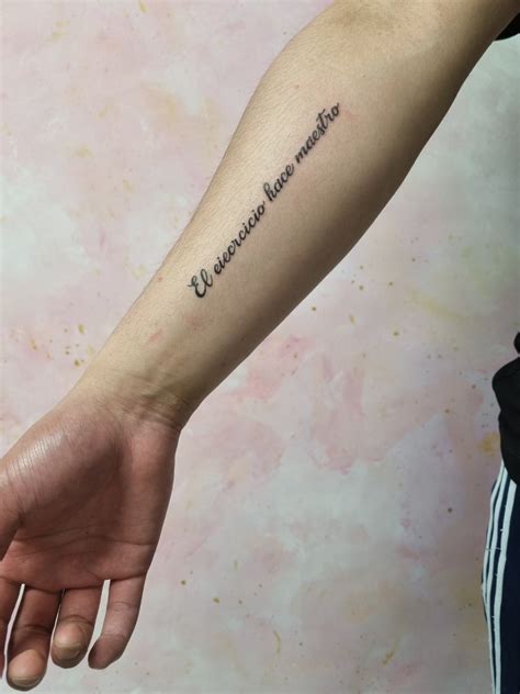 레터링 타투 안녕하세요 수원 인계동에 위치한 예제로타투 입니다 예제로 Jezerotattoo