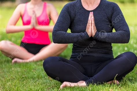 Fondo Anónimo Maduro Sano Mujer De Mediana Edad Profesor De Yoga Yogui