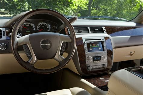2013 Gmc Yukon Hybrid Pictures 118 Photos Edmunds