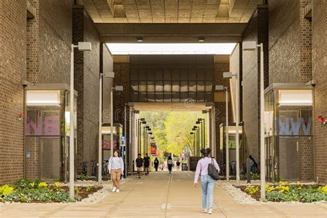 Overcast View Of The Campus Of University Of Illinois Chicago Editorial Image Image Of Outdoor
