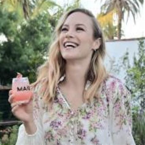 chloë i have danielle on Twitter OH STOP IT LOOK AT HER LITTLE SMILE