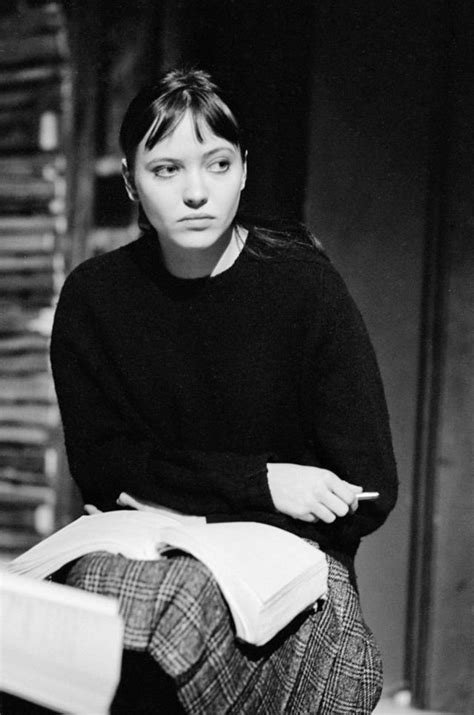 آنا کارینا درگذشت؛ زن، زن است و خیلی چیزهای دیگر Bbc News فارسی