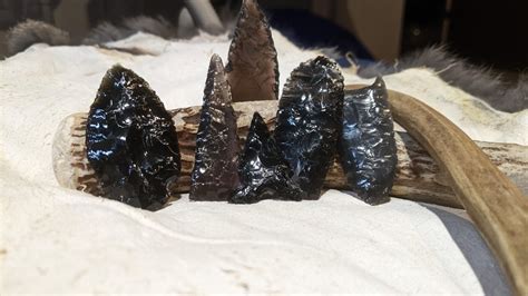 Obsidian Points R Knapping