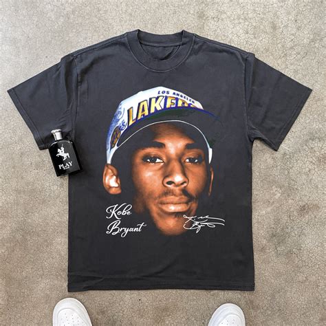 Kobe Bryant Lakers Big Head Heavyweight Black T Shirt Big Head Vintage