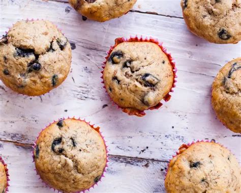 Easy Moist Banana Blueberry Muffins Recipe