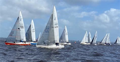 J24 Milano Commerciale Sa Architecture