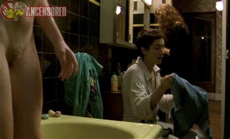 Naked Karen Alyx In Girls Can T Swim