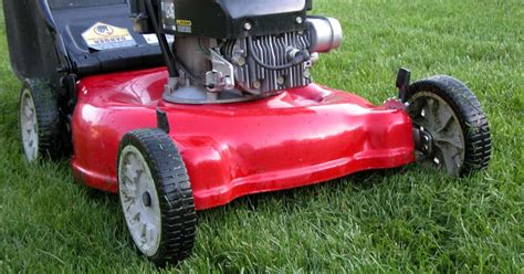 Lawn mower won’t start after sitting for winter - craftingwithconcrete.com