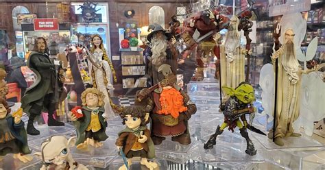 New Tiny Epic Minis From Weta Red Raccoon Games