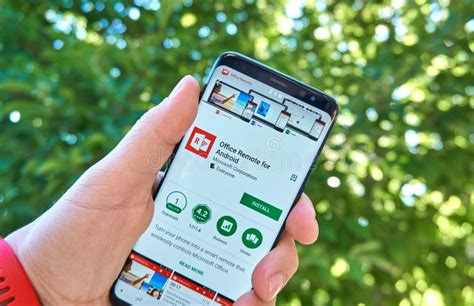 Microsoft Office Remote For Android Mobile App On Samsung S8 Editorial Photography Image Of