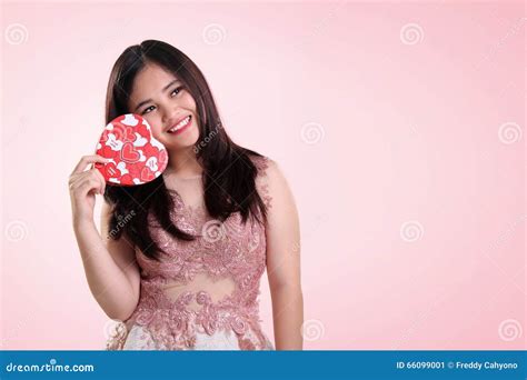 La Ragazza Asiatica Adorabile Romantica Fantastica Immagine Stock Immagine Di Arrossimento