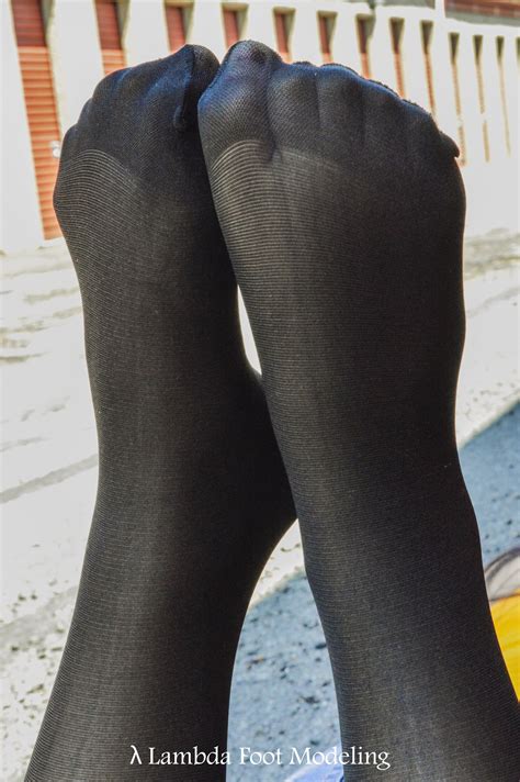 Alejandra R Set 6 — λ Lambda Foot Modeling