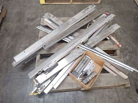 Lot Of Guide Bars Yellow Tag Auctions