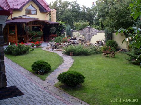Сади Едема Благоустрій та озеленення території біля приватного будинку