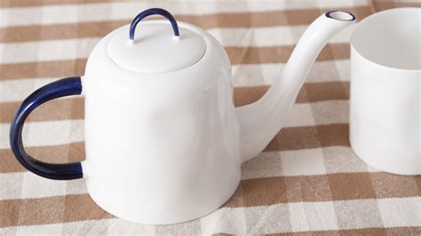 A Tiny Teapot