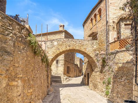What To Do And See In Peratallada Catalunya Turisme