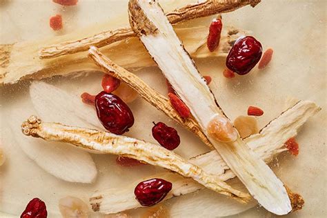 Thoái Hóa Cột Sống Theo Đông Y Và Các Bài Thuốc Chữa Trị