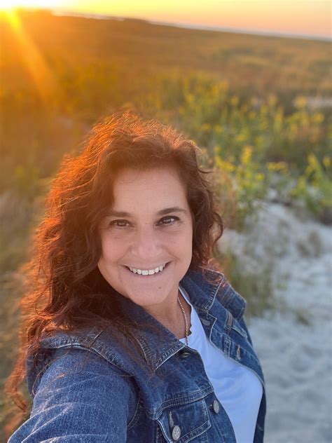 Good Morning 53 Yo Gilf Just Had To Get Up Early And Enjoy The