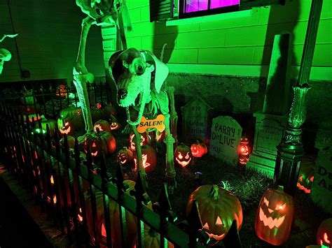 Salem Neighborhood And Downtown Halloween Decorations