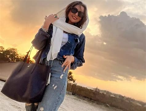 بیوگرافی شیوا مکینیان بازیگر نقش شری در پایتخت ۷