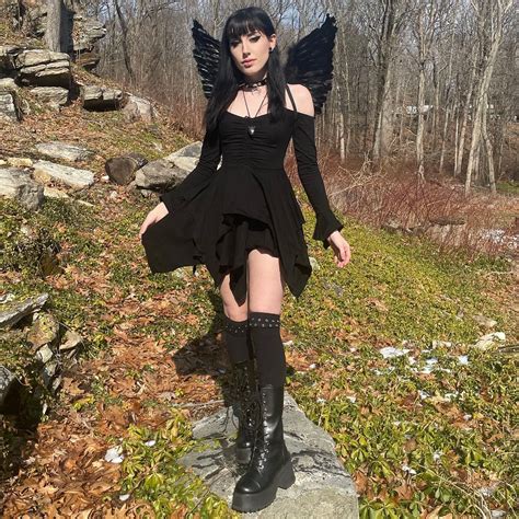 Pin By Shelby Durfee On All Things Goth🖤 Dark Fairy Costume Goth