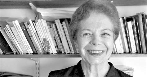 Fue A Dar Un Taller Y Se Enteró De Que Eran Inquilinos Abre La Escuela A La Que Hebe Uhart Le