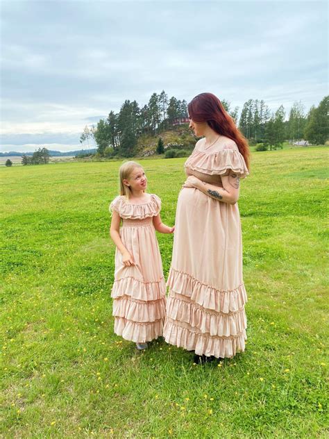 Äiti ja tytär valokuvaus Lapsennimi