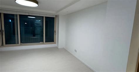 다른 업체대비 가격이 매우 합리적이고 친절한 상담과 만족스러운 결과물을 얻어서 잘한 선택이였다 싶습니다 상담도 매우 친절했고 서비스 진행 시간도 의뢰인에게 최대한 맞춰주셔서