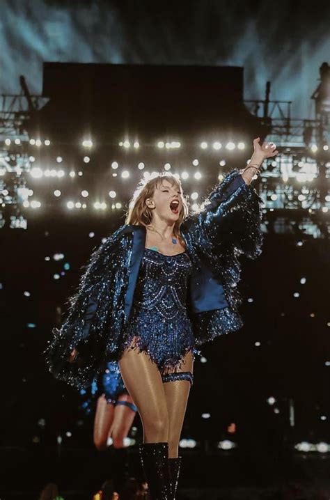 Shes An Actual Princess 😍 Rtaylorswiftpictures