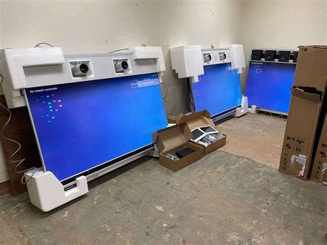 2 Cisco Mx800 And 1 Cisco Mx800d When The Two Are Combined They Make Up A Cisco Cts Mx