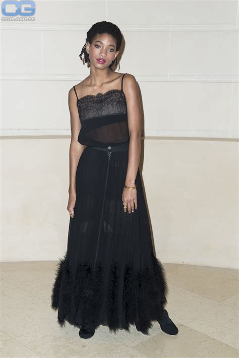Willow Smith Nackt Nacktbilder Playboy Nacktfotos Fakes Oben Ohne
