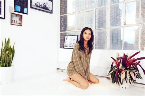 Should I Shave My Pubic Hair Popsugar Beauty Uk