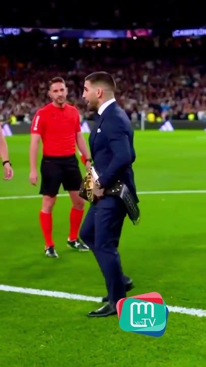 ილია თოფურიამ სანტიაგო ბერნაბეუზე Ufc ის ქამარი წარადგინა და რეალი სევილიას თამაში გახსნა Youtube