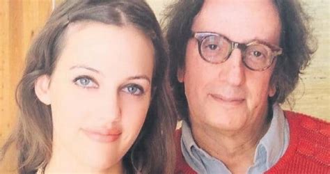 Meryem Uzerli Biography Height And Life Story Super Stars Bio