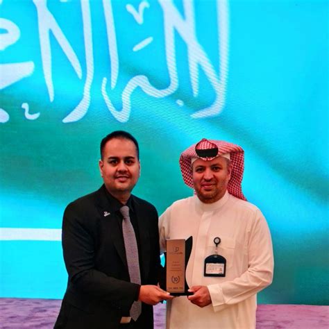 Dr Arslan Khalid On Linkedin 10 Years Service Completion Award Walaa