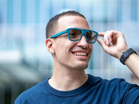 These Light Responsive Prescription Glasses Have Electronic Tint Control