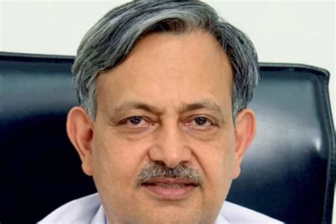 जुलाई अगस्त में आ सकता है कोरोना वायरस का उच्चतम स्तरडॉक्टर सरीन