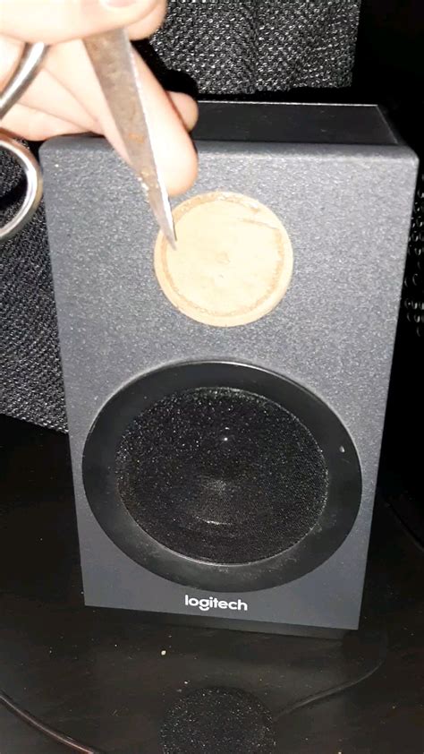 Second Speaker On My Logitech Speaker Set Is Literally Nothing R