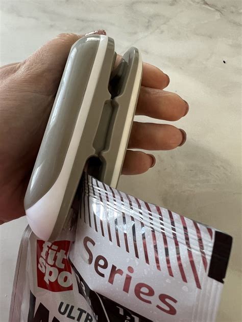 Машинка за запечатване на торбички пликове гр София Кръстова вада • Olx Bg