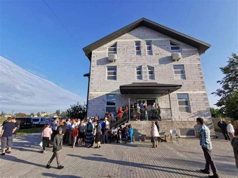 Hueimin 🚩우크라이나성도들소식 03 【키예프의 성도들은 우크라이나의 다른 도시에 있는 집회 장소에 도착했습니다】 러시아와 우크라이나 성도들이 한마음 한뜻으로