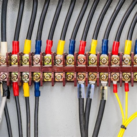 How To Connect Wires With Wire Connectors
