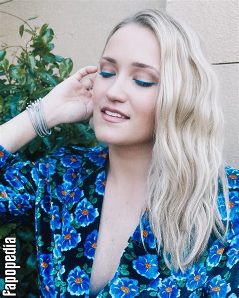 Emily Osment Nude Leaks Photo Fapopedia