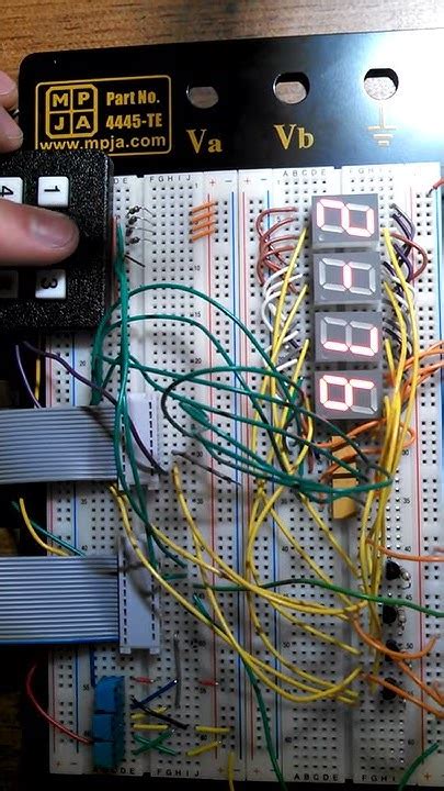 Pic16f887 Adc Using 5k Potentiometers Youtube