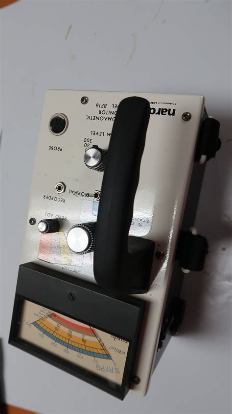 Narda 8718 Radiation Monitor And Narda 8721 Probe Other Test Equipment Test Equipment Bmi